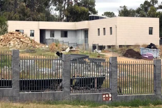 Russian diplomat leaves contested Australian site after court ruling ... Russian diplomat leaves contested Australian site after court ruling ...